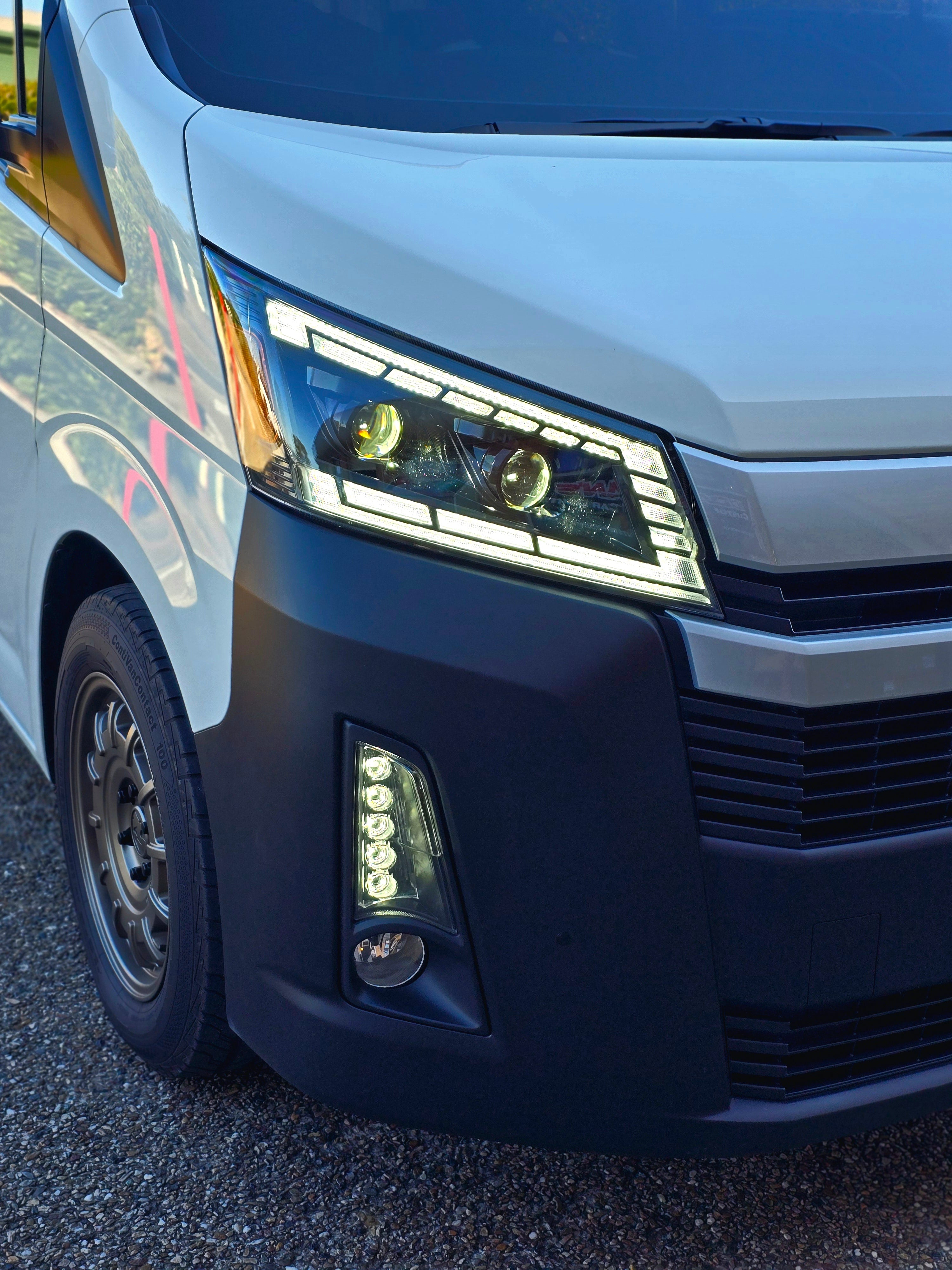 Toyota Hiace 2019-2022 FULL LED Dual projectors HEADLIGHTS