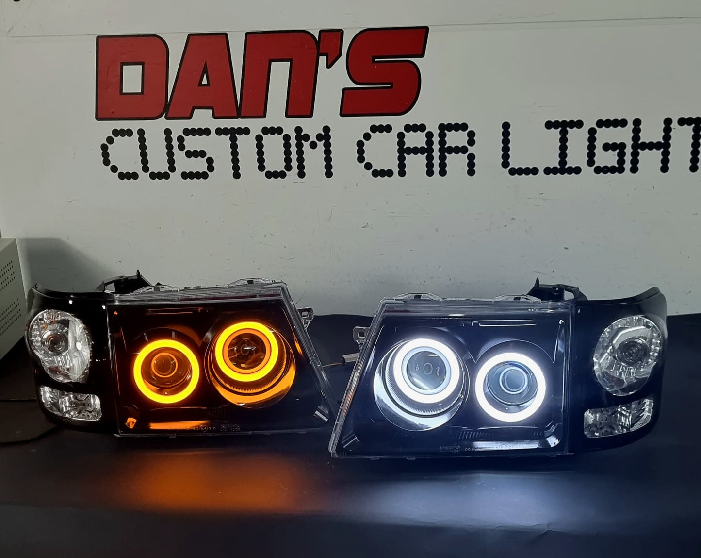Toyota Hilux SR5 01-05 4WD 2WD Utility Headlights with corner lights,